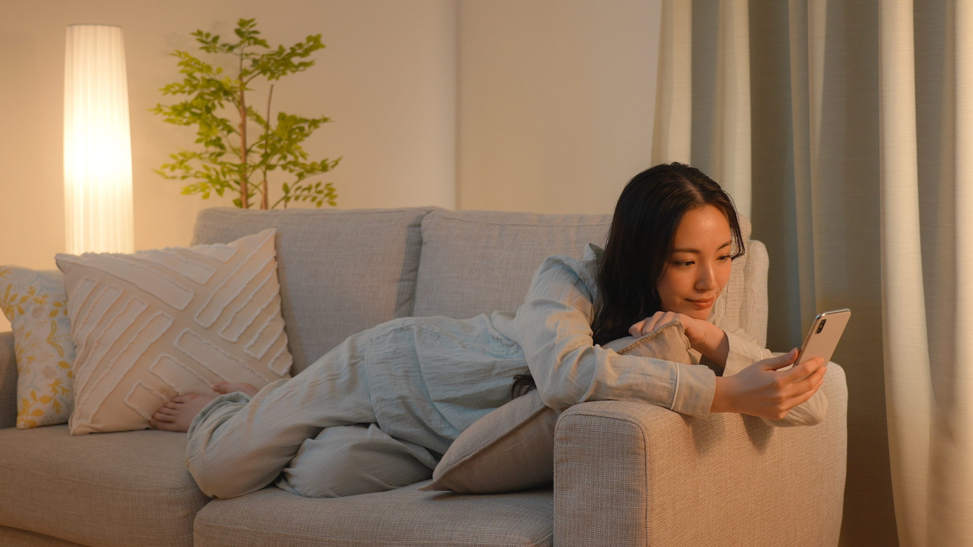 プロポーズのベストタイミングはいつ？定番シチュエーションや先輩カップルの実例を紹介｜結婚指輪・婚約指輪の口コミならRingraph