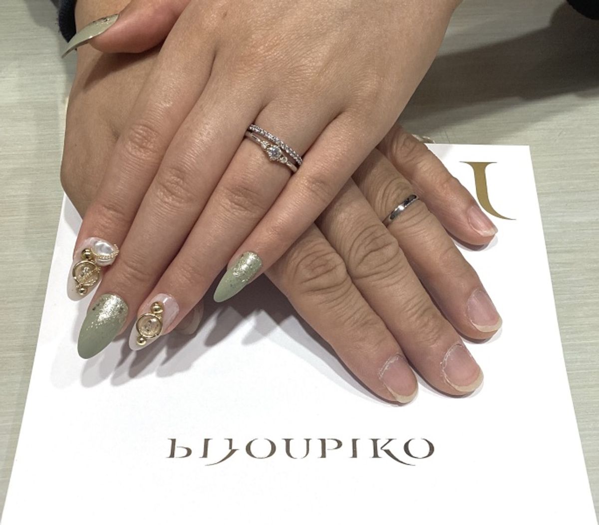 M様&S様【BIJOUPIKO(ビジュピコ)】【長崎店】運命の出会い｜ 結婚指輪・婚約指輪の口コミならRingraph