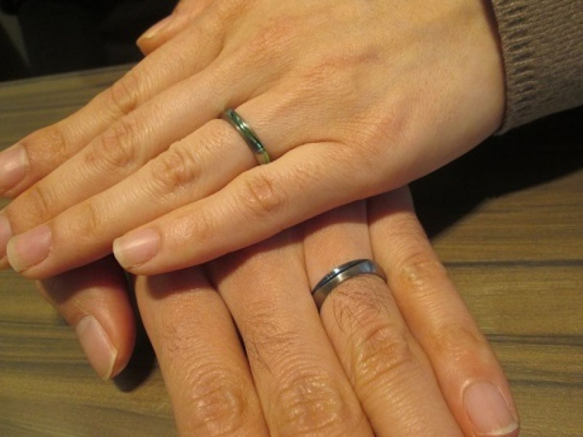 H様＆T様【BIJOUPIKO(ビジュピコ)】【熊本店】ジルコニウムと個性的な発色…｜ 結婚指輪・婚約指輪の口コミならRingraph