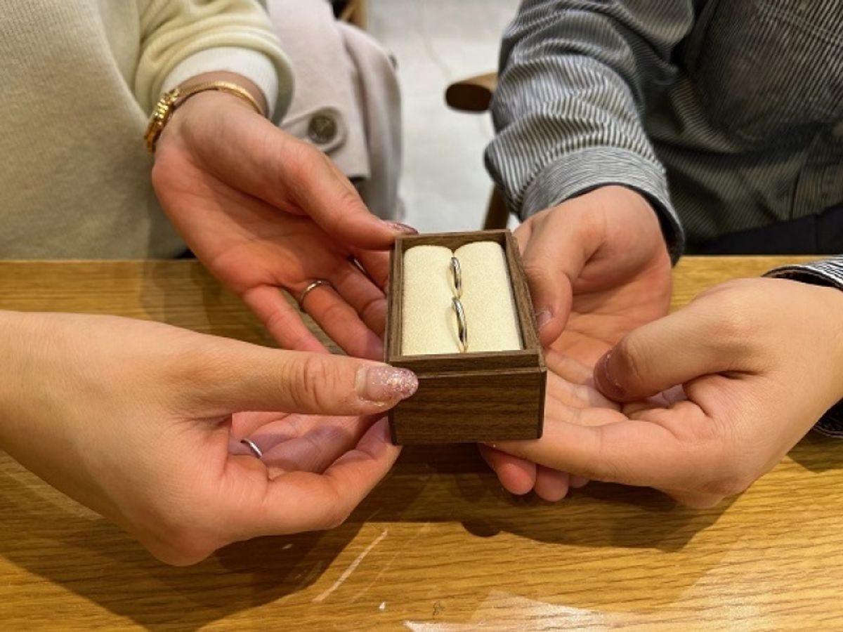 S.K様＆E.K様【BIJOUPIKO(ビジュピコ)】【なんばパークス店】とても居心地…｜ 結婚指輪・婚約指輪の口コミならRingraph
