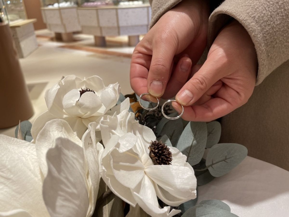 H様＆T様【BIJOUPIKO(ビジュピコ)】つけるのがとても楽しみです！｜ 結婚指輪・婚約指輪の口コミならRingraph