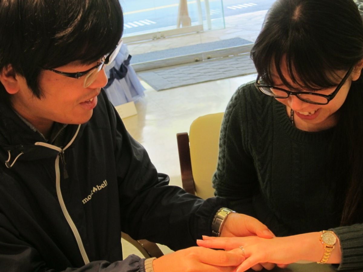 K夫妻【COLANY(コラニー)】「毎日のように眺めています」｜ 結婚指輪・婚約指輪の口コミならRingraph