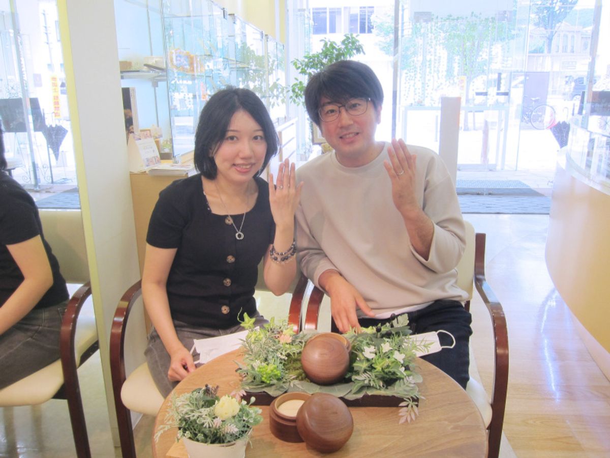 N夫妻【COLANY(コラニー)】「これから二人で長く着けて行ける指輪に出会え…｜ 結婚指輪・婚約指輪の口コミならRingraph