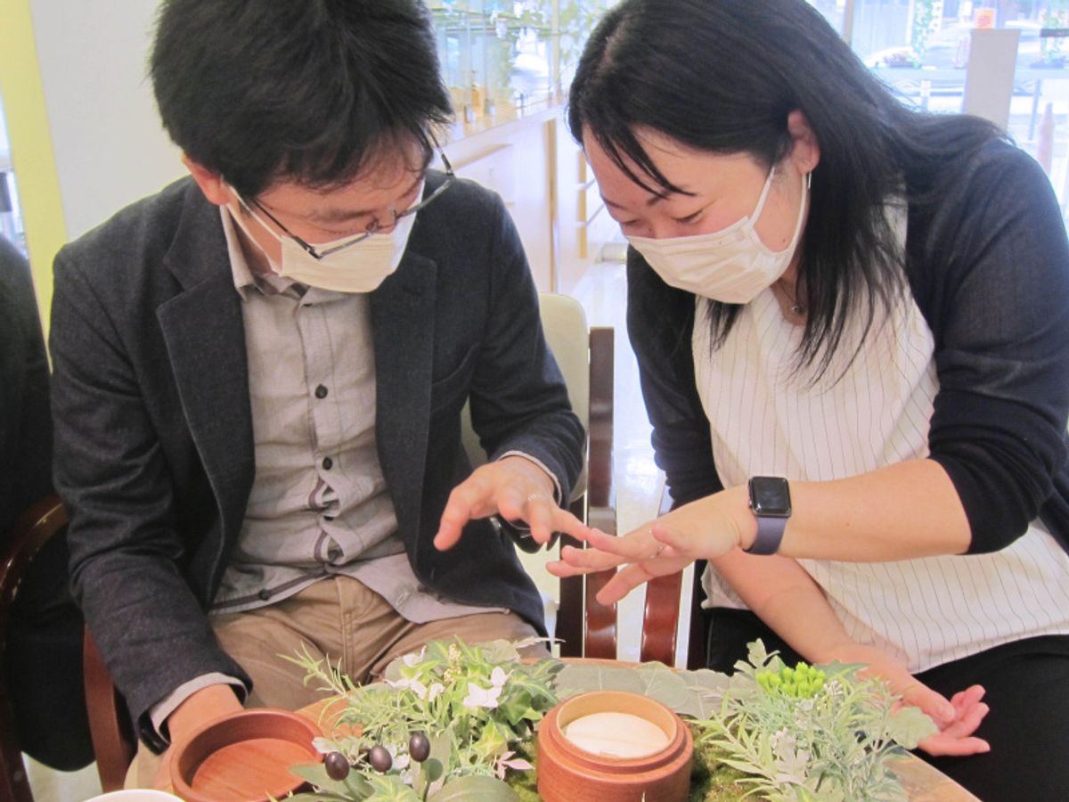 O夫妻【COLANY(コラニー)】「ずっと大事にしていきたいと思います。」｜ 結婚指輪・婚約指輪の口コミならRingraph