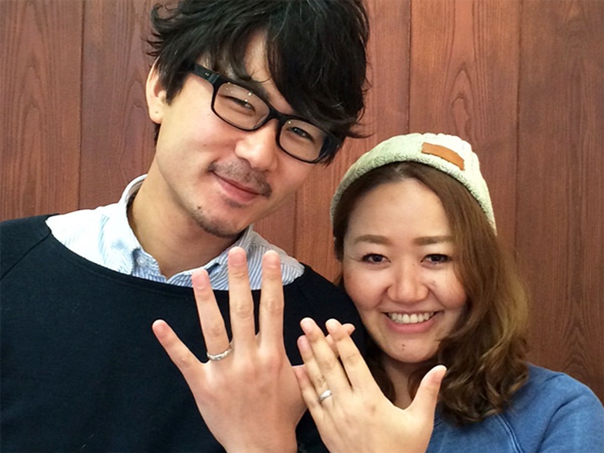 江本様ご夫妻【Makana(マカナ)】ここにしかないデザインに一目惚れ♪( &acu…｜ 結婚指輪・婚約指輪の口コミならRingraph