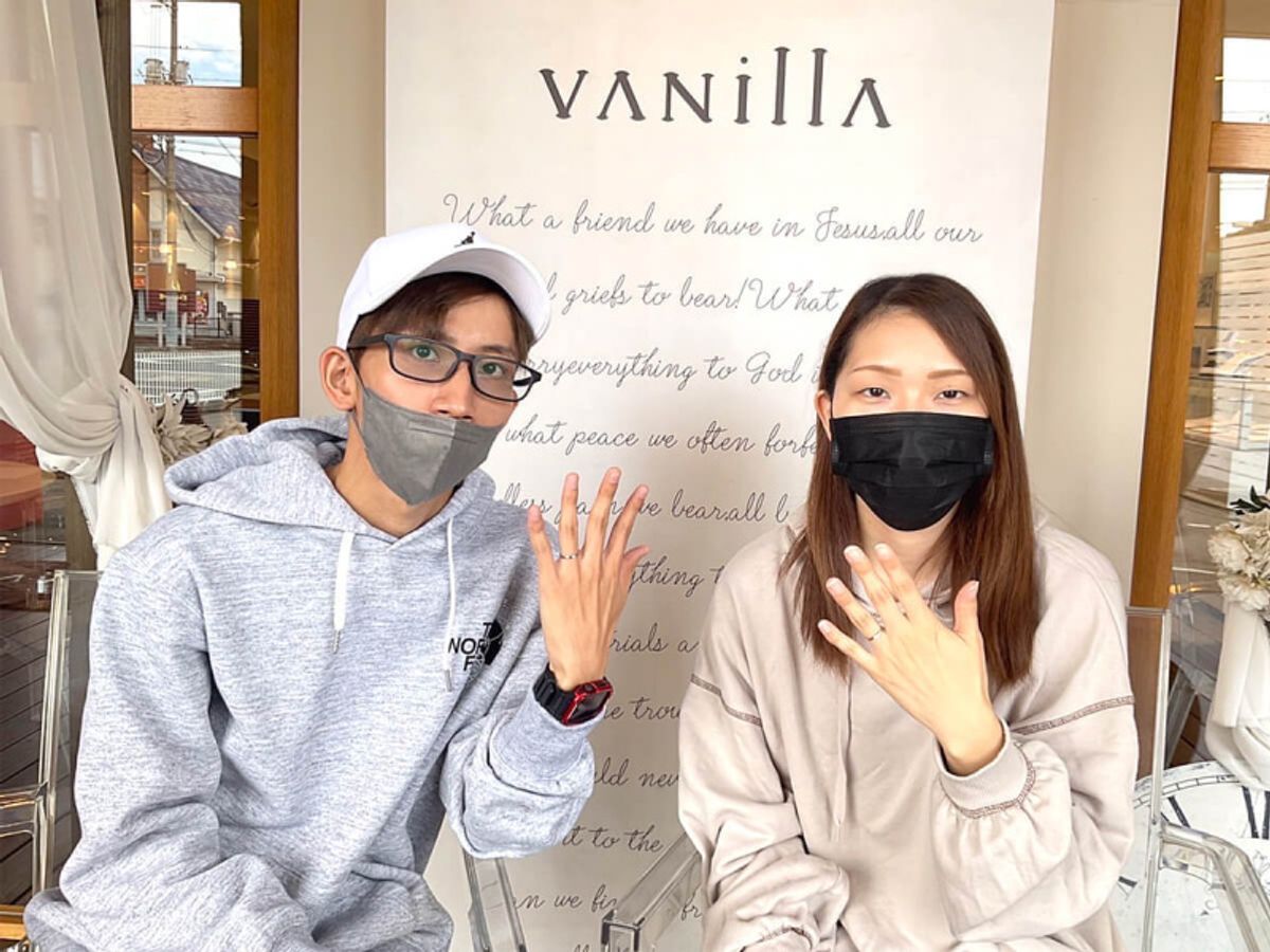J様 T様【VANillA(ヴァニラ)】これからふたりでたくさん身につけます｜ 結婚指輪・婚約指輪の口コミならRingraph