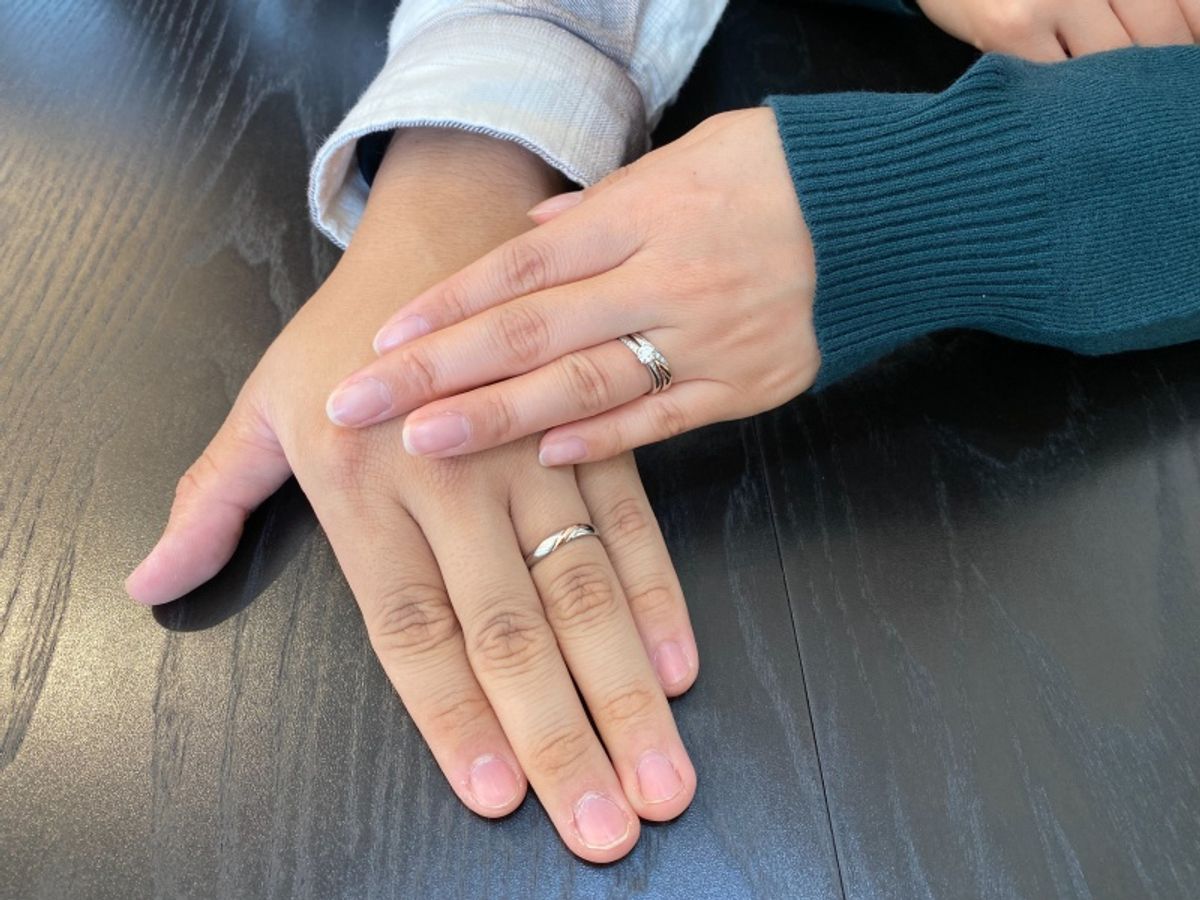 Hさま＆Aさま【JEWEL SEVEN BRIDAL(ジュエルセブンブライダル)】一生に一…｜ 結婚指輪・婚約指輪の口コミならRingraph