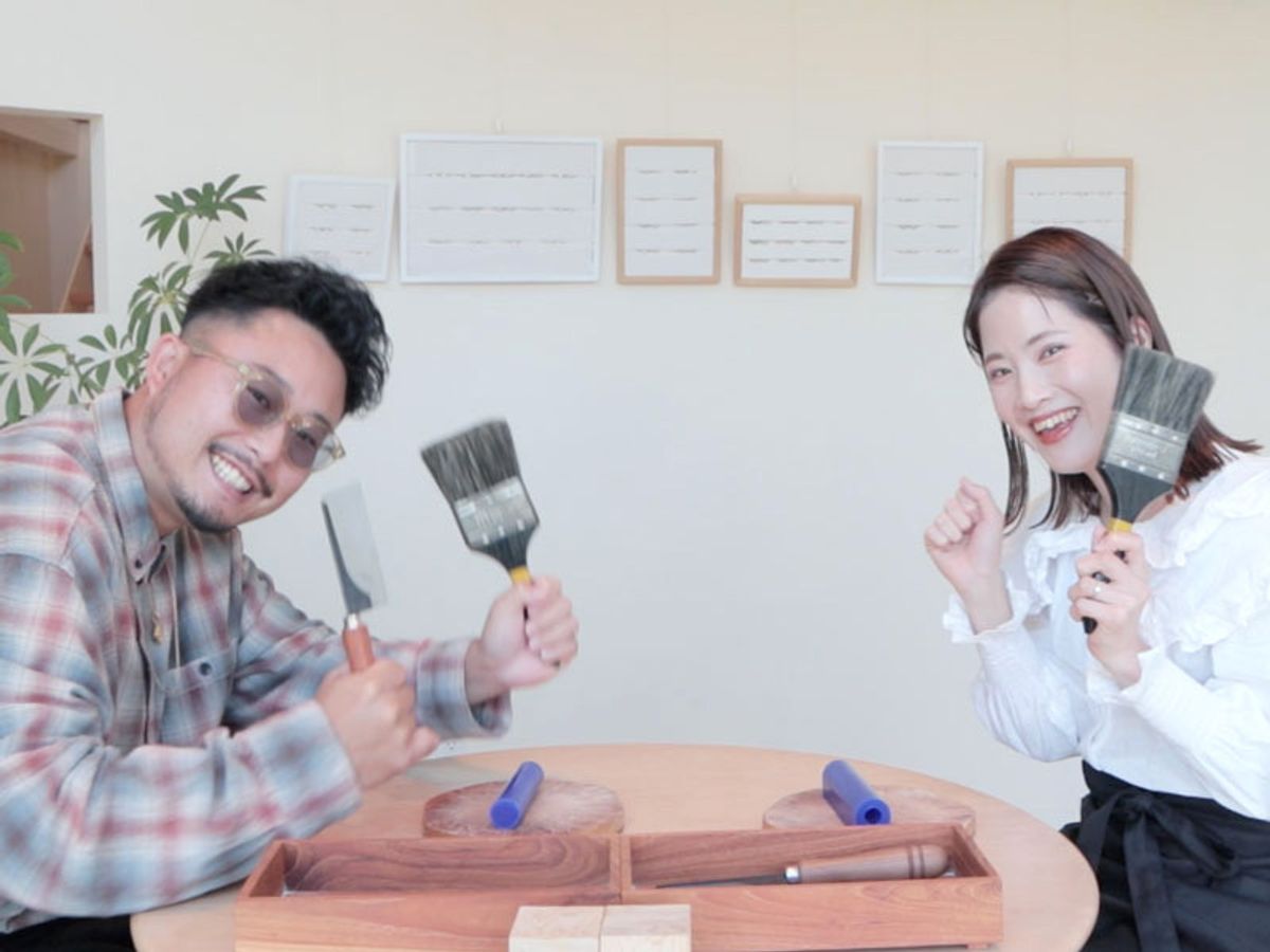 【K様 & C様】笑顔あふれる 空間の中で作られた結婚指輪uchimari(ウチマリ)｜Ringraph