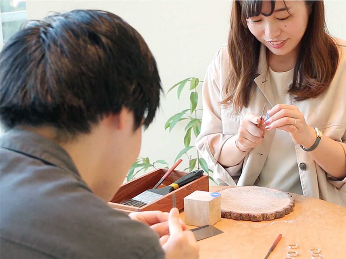 R様 & M様【uchimari(ウチマリ)】手作りならではのデザインに、こだわ…｜ 結婚指輪・婚約指輪の口コミならRingraph