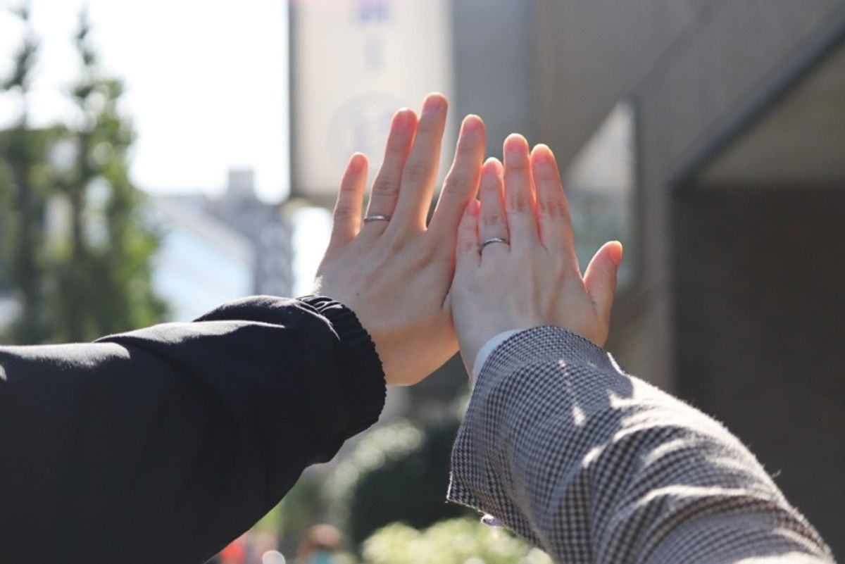 【Tさん、Yさん】二人だけの素敵な指輪出雲結(いずもゆい)｜Ringraph(リングラフ)