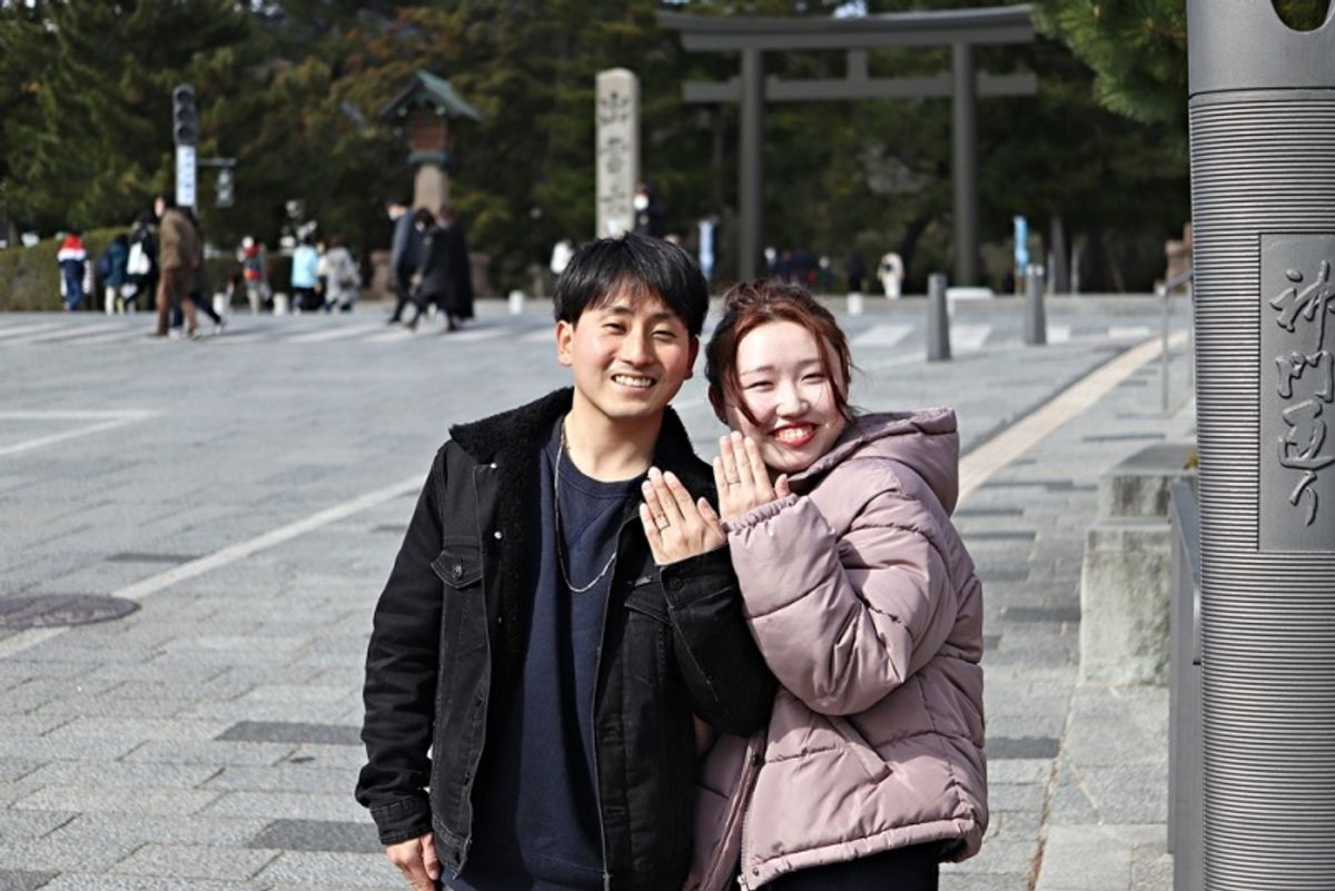 Jさん、Mさん【出雲結(いずもゆい)】ゆかりある指輪を求めて｜ 結婚指輪・婚約指輪の口コミならRingraph