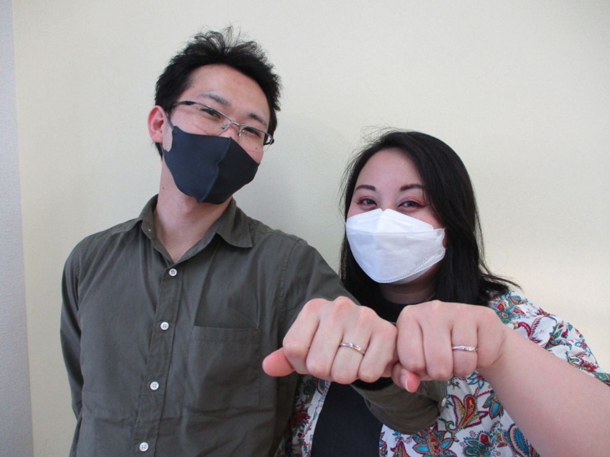 大輔様＆佳小里様【一新堂(ISSHINDO)】豊富なデザイン・価格帯の指輪を扱…｜ 結婚指輪・婚約指輪の口コミならRingraph