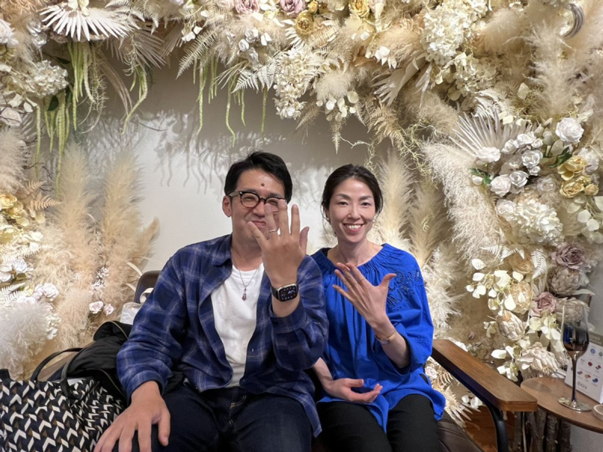 【T様 ご夫妻】それぞれ好みの素材やデザインを選んで作る工程も体験して…icci代官山｜Ringraph