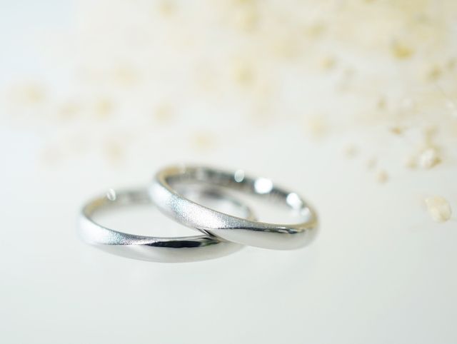 K様・C様【renri(レンリ)】質感を楽しむご結婚指輪｜ 結婚指輪・婚約指輪の口コミならRingraph