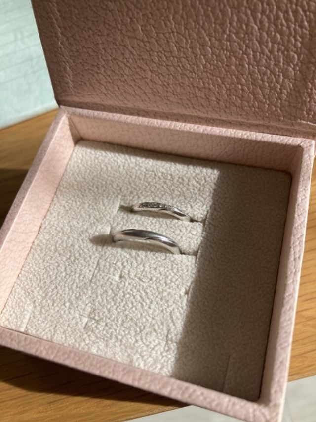 シンプルで、目立ちすぎないのでずっとつけていても違和感がない。 主張し…トリニティ(Trinity)の結婚指輪の口コミ・評判 | Ringraph(リングラフ)